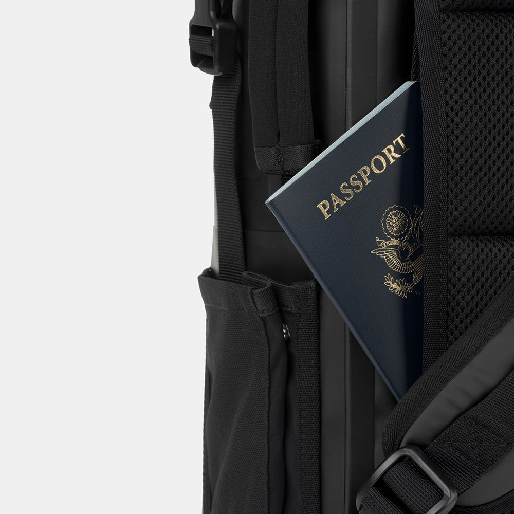 SLNT Expanded Waterproof Faraday Backpack | Uncrate Supply