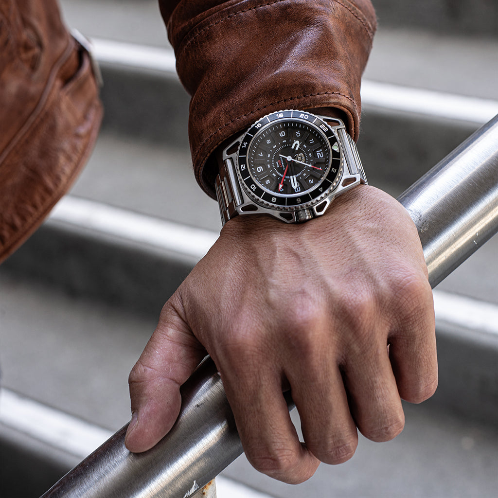 Dango GMT-01 Watch | Uncrate Supply