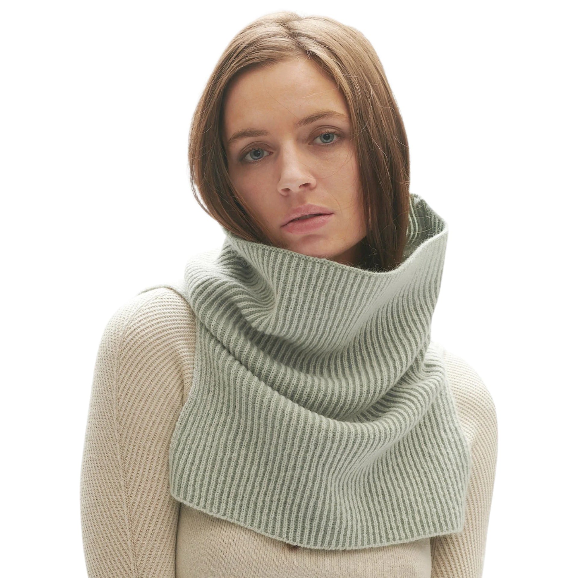 Holden Wool Neck Gaiter | Uncrate Supply
