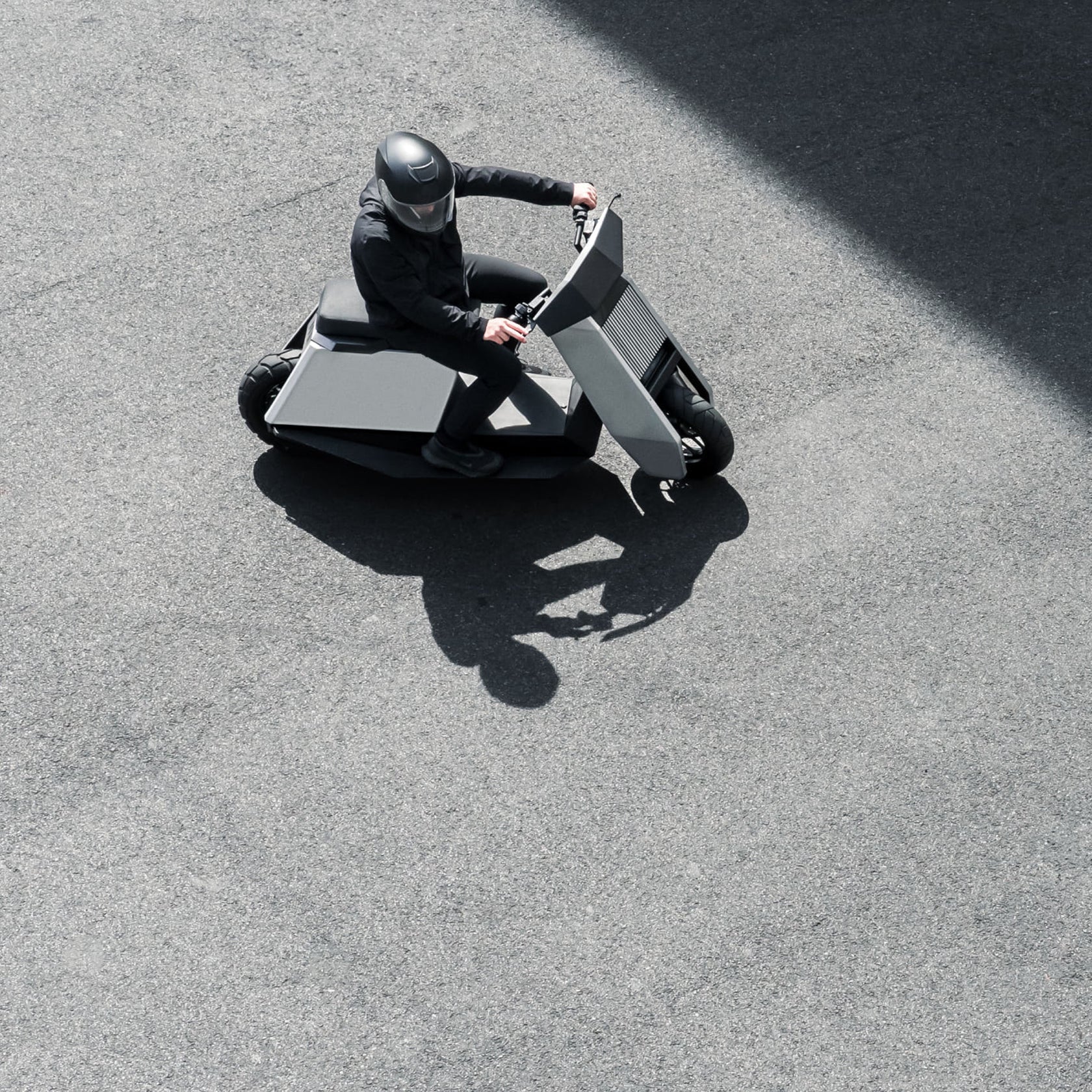 Infinite Machine P1 Electric Scooter | Uncrate Supply