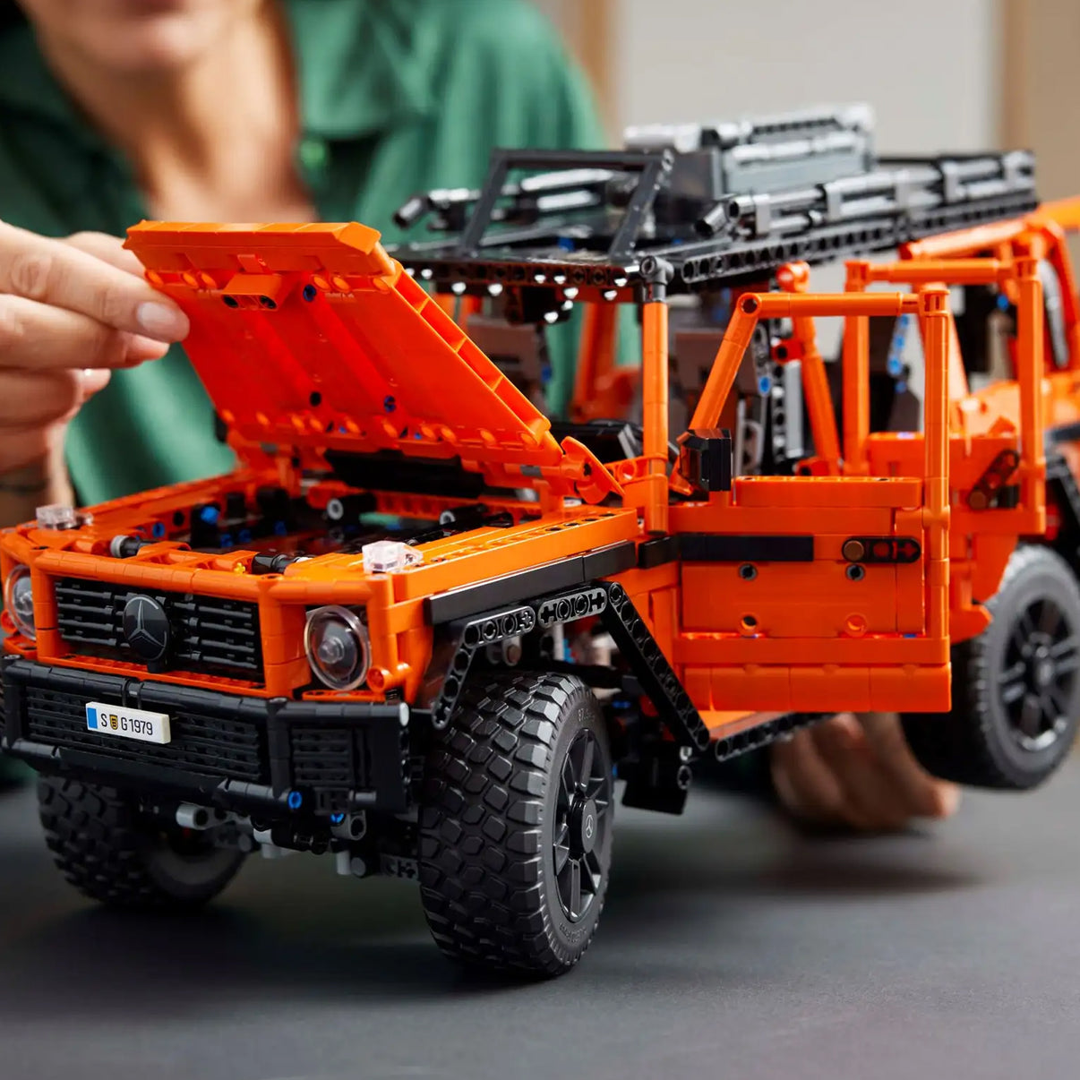 LEGO Mercedes-Benz G 500 Professional Line | Uncrate Supply